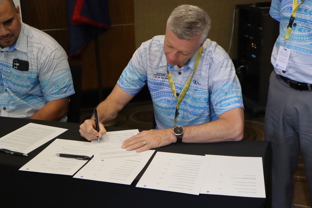 PACIFIC CUSTOMS ADMINISTRATIONS SIGN LANDMARK GENDER EQUALITY ...